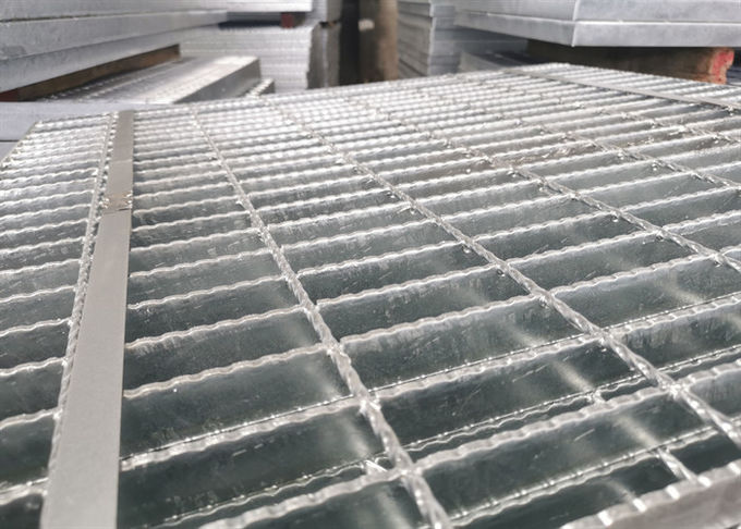 Q235 Municipal Road Galvanised Drain Grate Q235 Municipal Road Galvanised Drain Grate